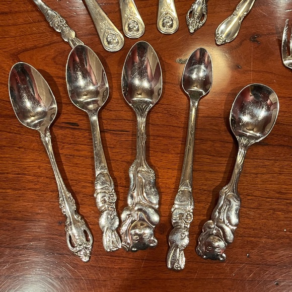 Oneida | Dining | Oneida 5 Piece Child Baby Stainless Silverware Set ...